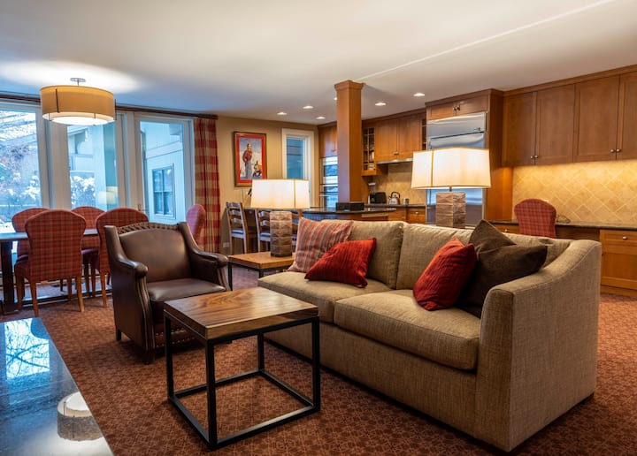 Upscale Apartment W/cozy Fireplace Near Ski Resort - Sun Valley, ID