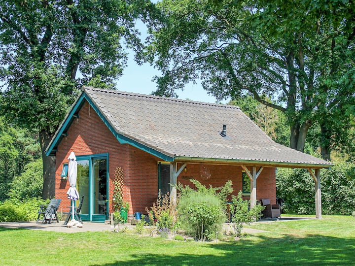 Cottage Situé Au Calme Avec Jardin Clos - Essen