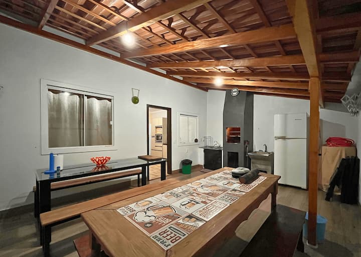 Reinhold Beach House - 650m Praia - Santa Catarina (estado)