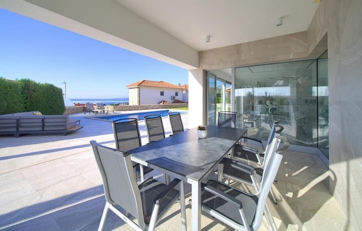 K-23992 Villa De Luxe Avec La Piscine Krk - 23992 - Krk