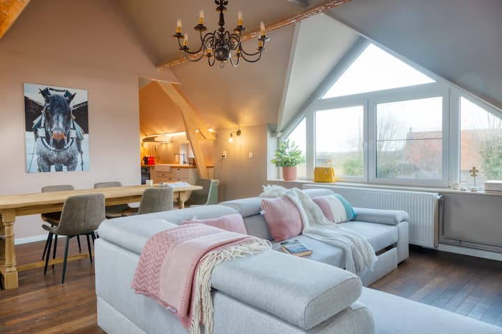 Cozy Apartment With Stunning View Over The Fields - De Haan