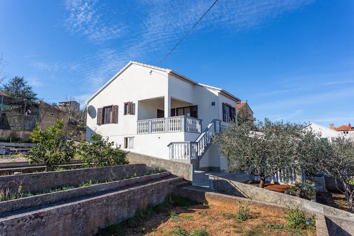 Maison Milka (105711-k1) - Sali