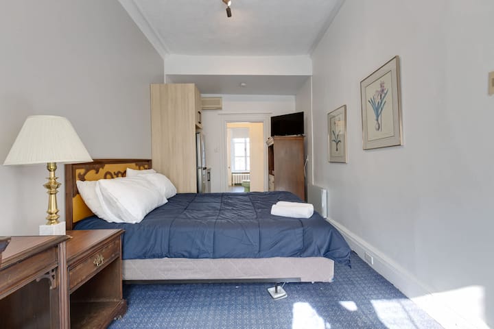 M11 | Le Cavalier - Vintage 1 Bed In Old Qc-2c - Quebec City