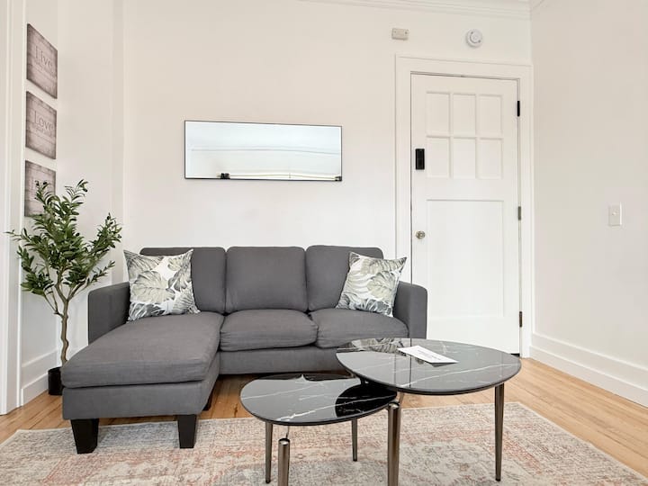 Highfalls Studio Retreat-tv, Kitchen, Rochester D - Brighton