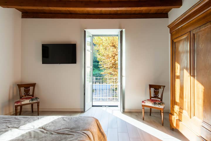 Varenna Balcony By Wonderful Italy - Varenna