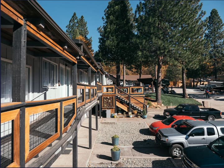 Complete With Gear Wall & Microwave - Mount Shasta, CA