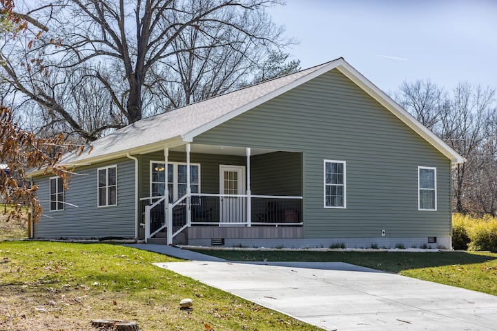 The Green Thirteen - Claytor Lake, VA
