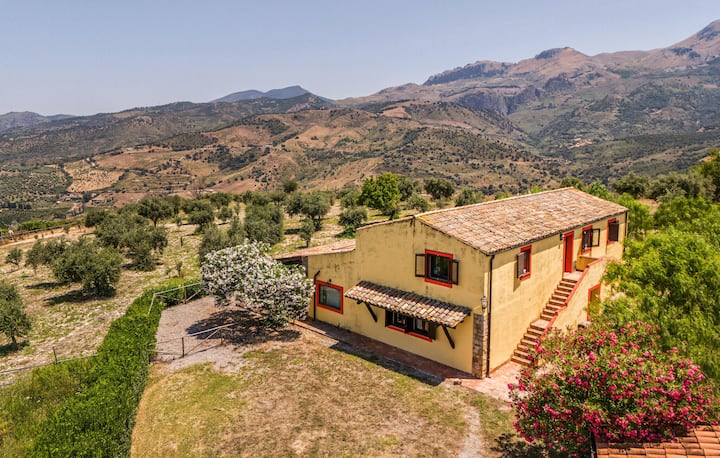 Nice Apartment In Collesano (Pa) - Lascari