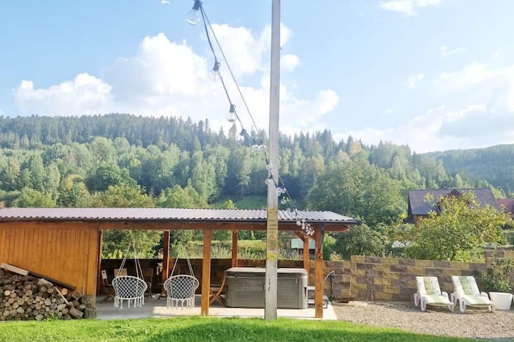 Bucovina-mountainhouse-5br-fireplace-hottub-wifi - Solca