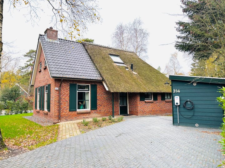 Stuifzand Wellness Bungalow Deluxe Bedstee 6+2 P - Assen
