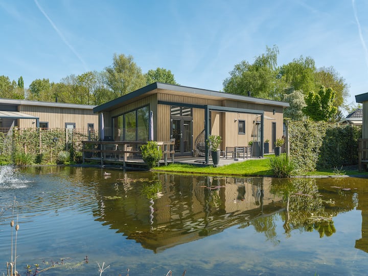 Waterveld Lodge By The Water | 4 Persons - Deventer