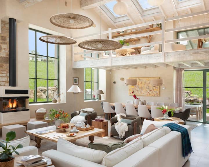 Wishome-villa De Revista Reformada. Piscina Climat - Comillas