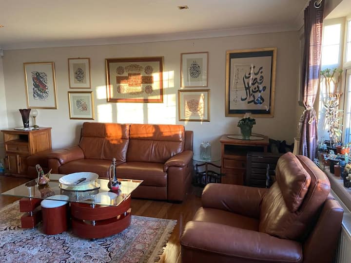 2-bed Apartment In High Wycombe Private Garden - High Wycombe