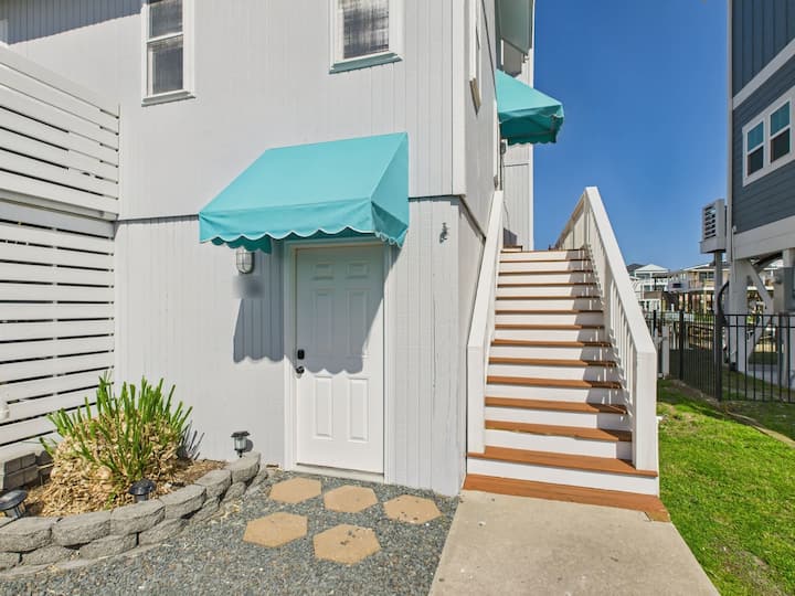 Easy Access To Beach And Boating - Holden Beach, NC