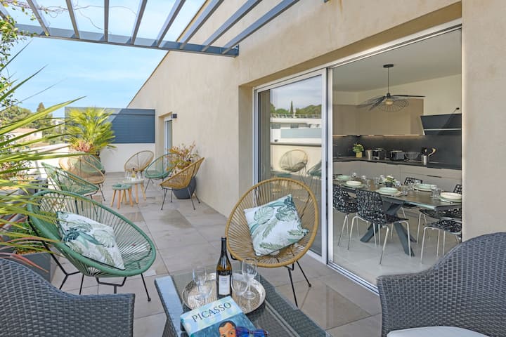 Le Joyau Nîmois - Grande Terrasse Avec Parking - Maison Carrée