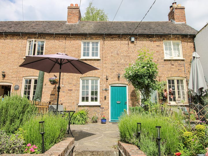 Medlar Cottage - Telford