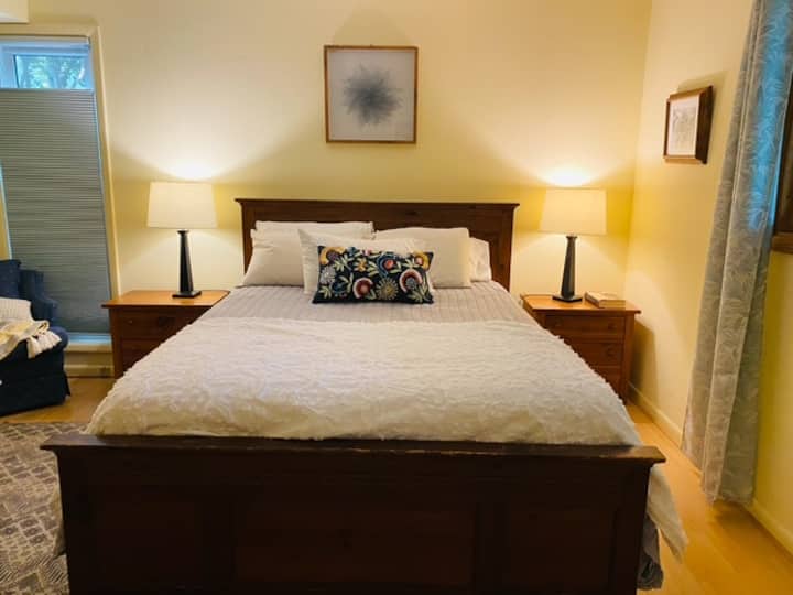 Quiet Retreat Guest House - Tallahassee, FL