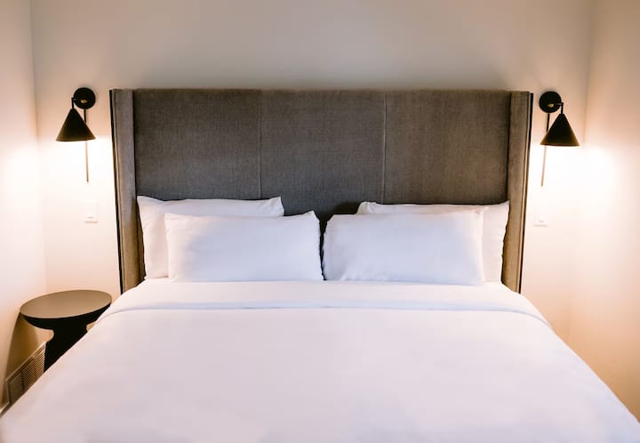 Your Perfect Getaway! 2 Suite W/hot Spring Access - Midway, UT