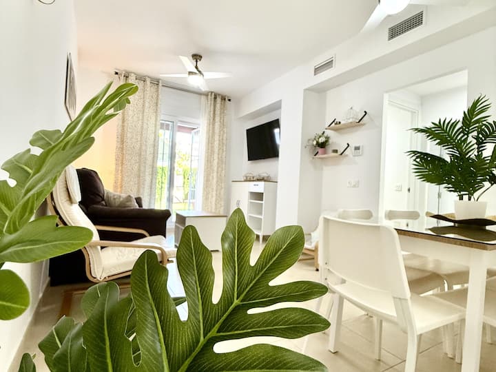 Mi Sueño Free Parking By Staycare - Rota