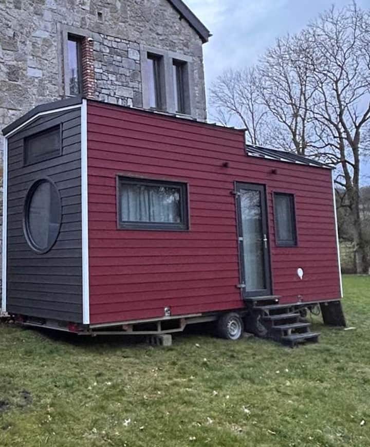 Tiny House Dans Les Champs De Villers En  Fagne - Philippeville