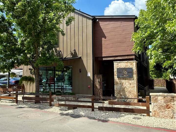 Gaines Ranch On The Square | 5 Boutique Suites | W - Wimberley, TX