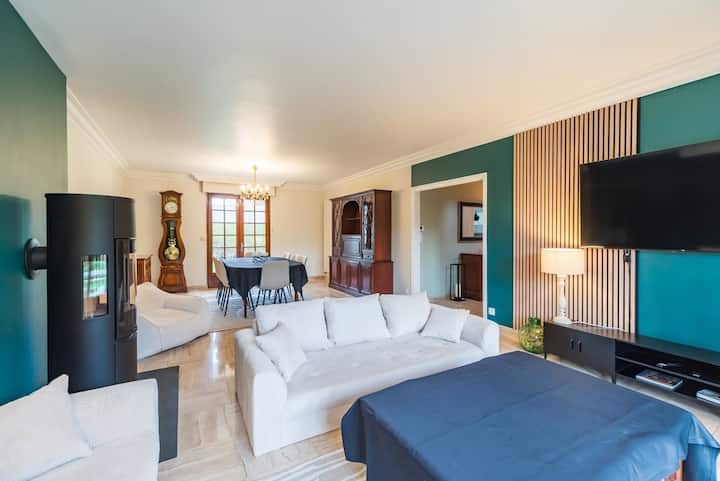 Grande Maison Confortable Pour 9 Personnes - Guingamp