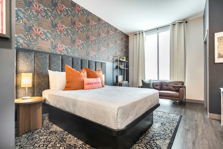 Otis-inspired Hideaway In The Heart Of Macon - Macon, GA