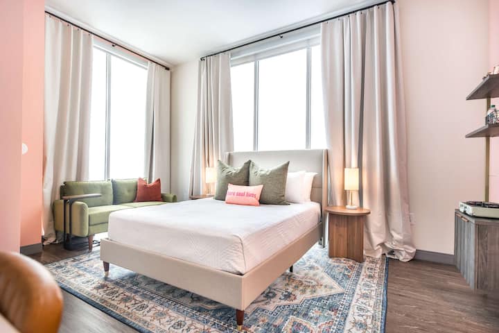 Turn Back Time | Cher-inspired Escape - Macon, GA