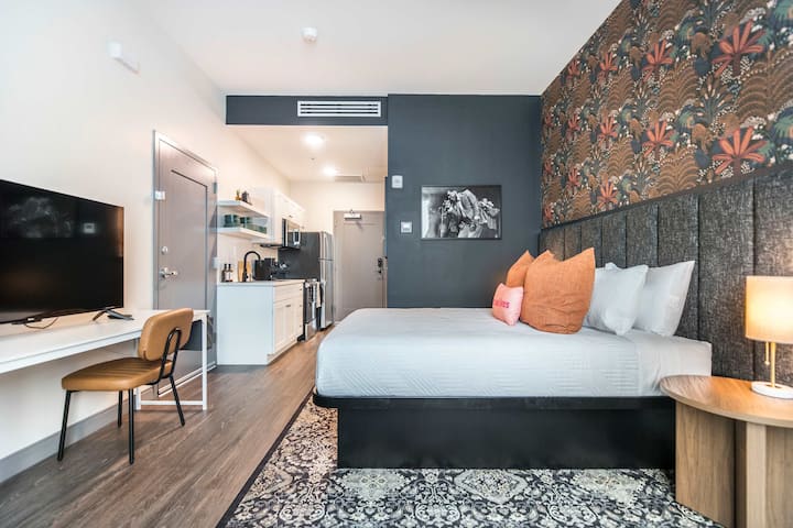 Otis And Gregg Inspired Getaway With Walk Score 63 - Macon, GA