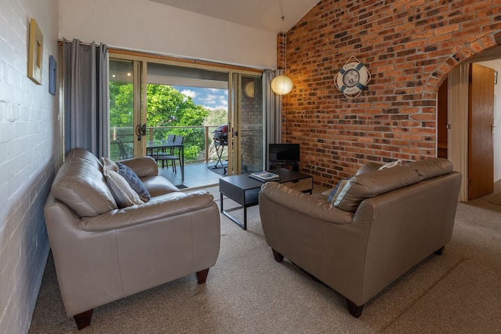 Oceanside 04 - Sea Bliss - Boomerang Beach