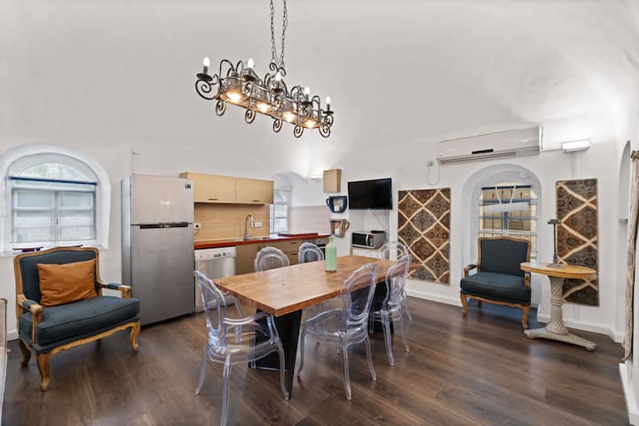 Elegant Mamilla Villa • 5br • Rooftop Jacuzzi • St - Jerusalem