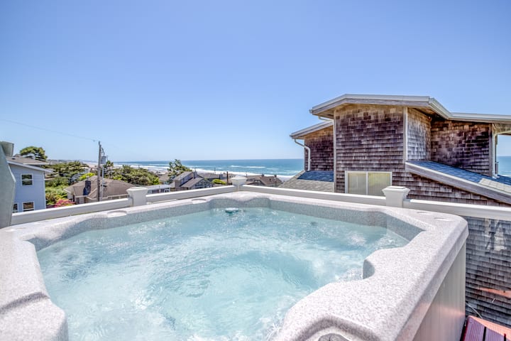 Bainbridge House, Ocean View, Hot Tub - Lincoln City, OR