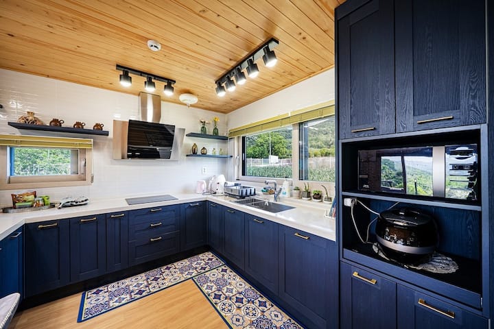 #향교 #박물관 #청도읍성 #와인터널 복사꽃독채 - Daegu