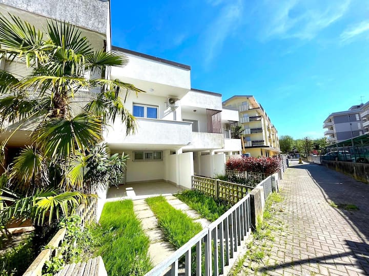 Superbe Villa Avec Piscine - Eraclea Mare