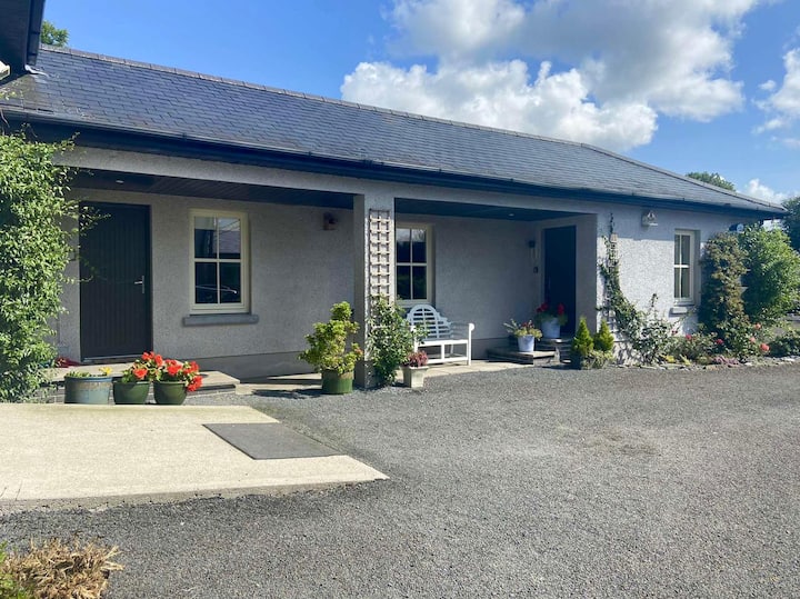 Impeccable 1-bed Apartment In Gated Secure Setting - Nenagh