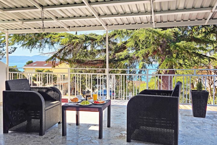 Terrazza Grande Apartment - By Happy Rentals - Crikvenica