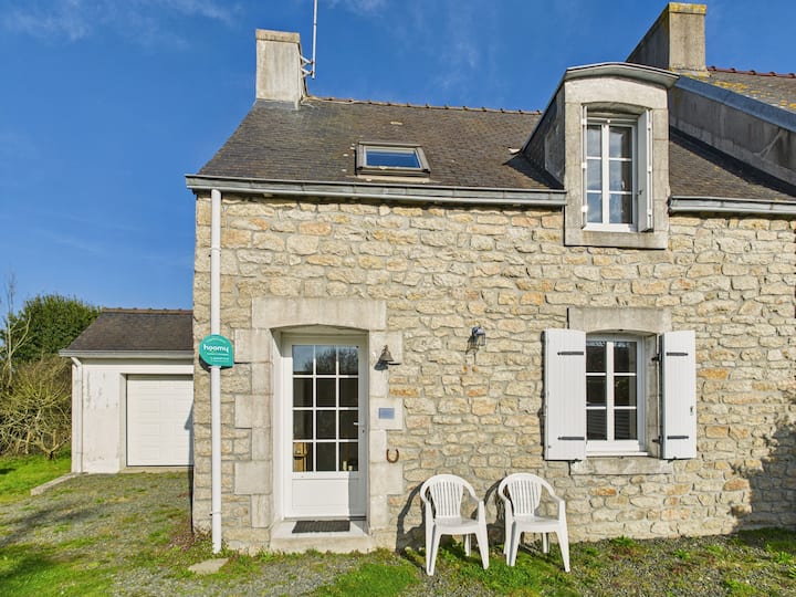 Agréable Maison Avec Grand Jardin Pour 4 - Plomeur