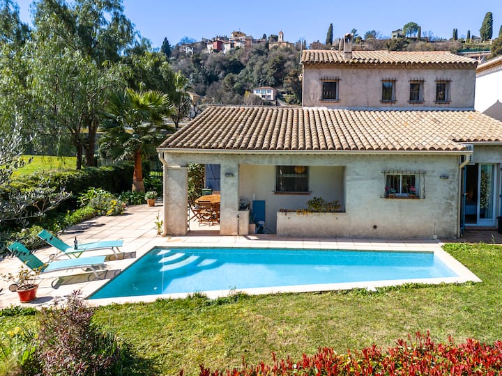 Cagnes-sur-mer Villa | Pool & Garden | Sleeps 8 - Cagnes-sur-Mer
