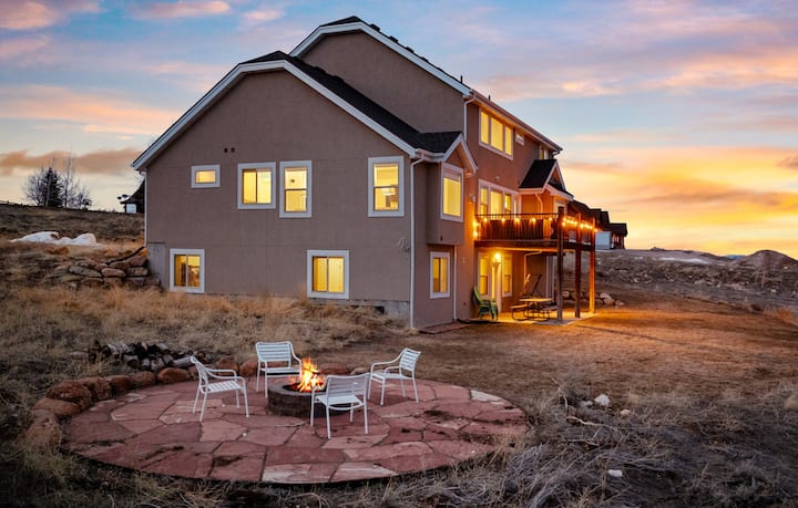 Hot Tub, Game Room, Theater, Fire Pit! - Utah