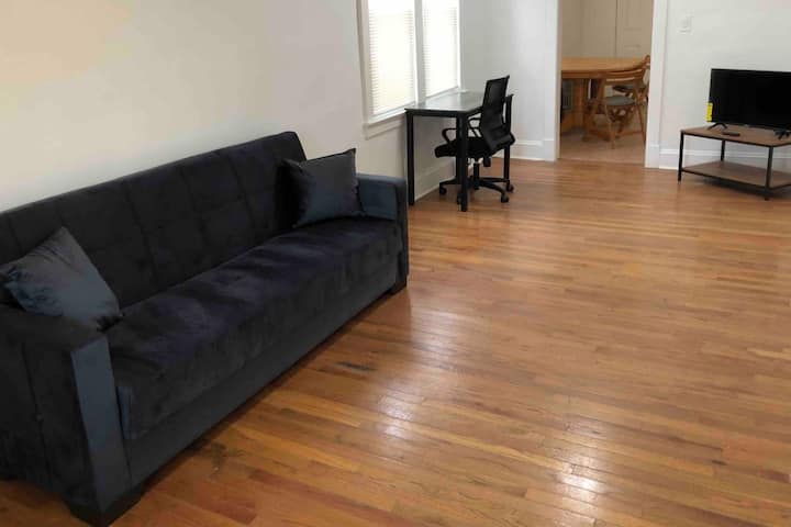 Private 2-bed House Convenient To Nyc Bus/train - Lake Lefferts, NJ