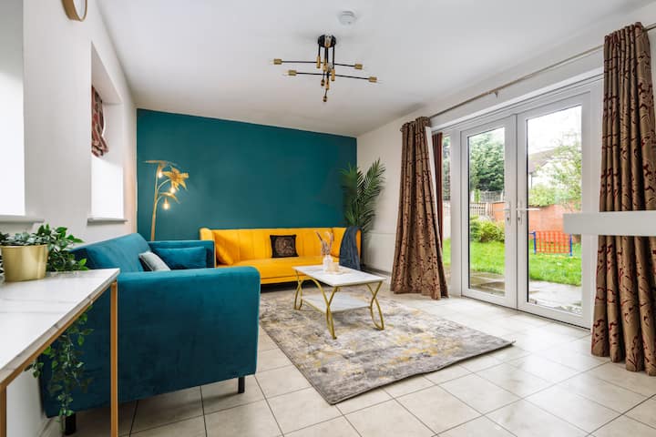 Spacious 4bd 3.5bt - Etihad Coop -Cinema Pooltable - 