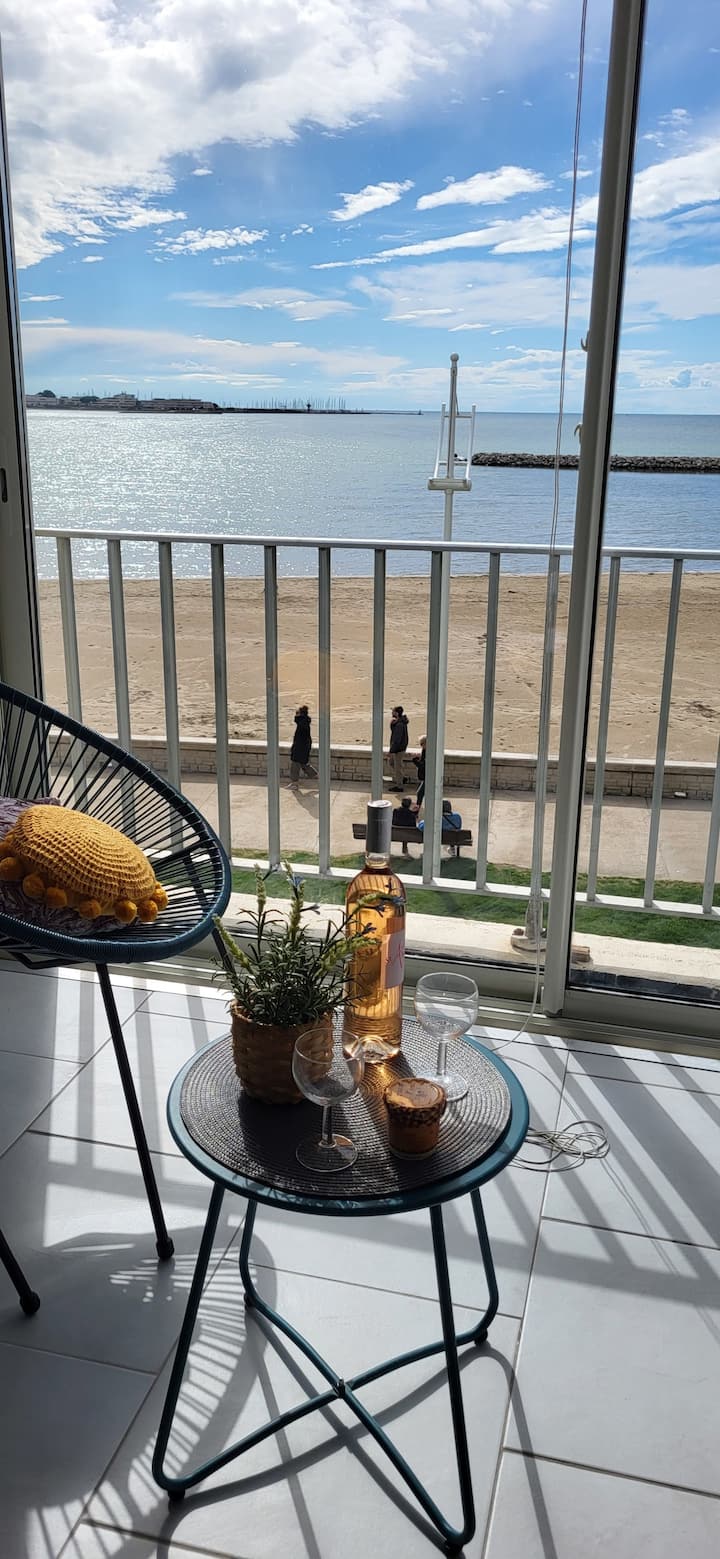 Le Royal Vue à 180 Degrés Sur La Mer - Port Camargue