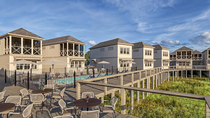 Dock And Dwell Blue Marlin: Bay, Pool, Boat Slip - Georgetown, SC