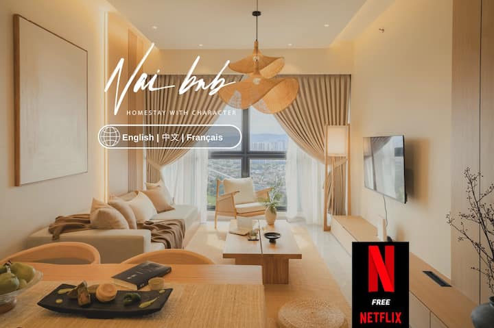 Sunlit Serenity L Retreat Awash In Morning Warmth - Kuala Lumpur