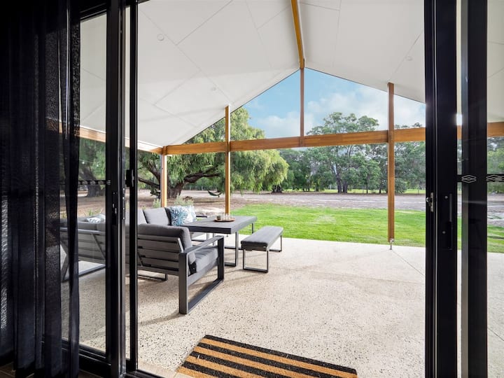 Turf & Surf: Luxe Retreat Backing Onto Golf Course - Prevelly