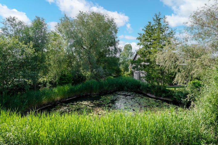 Cotswold Lakes, Spa + Pool Access, Family Friendly - Cirencester