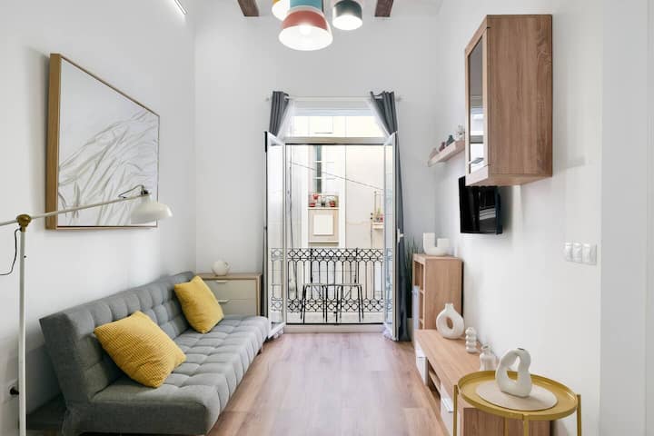 Ruzafa - High Ceilings Flat In Pedestrian Street - Valencia