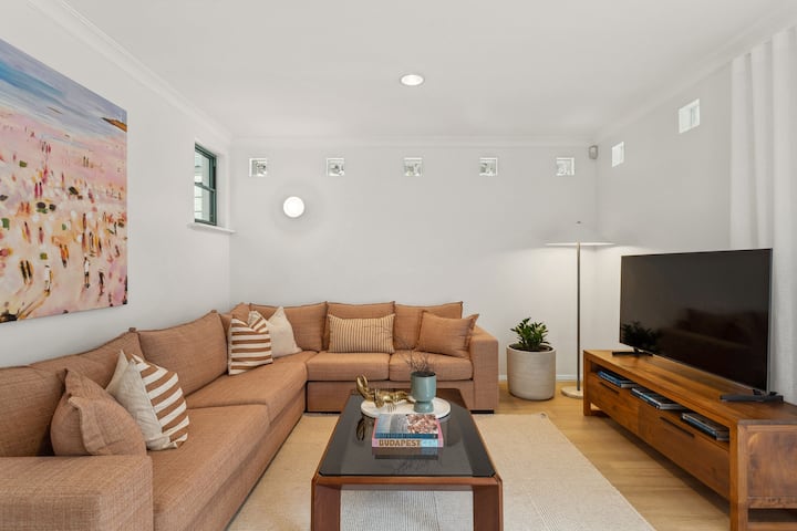 Villa Cott - Newly Refurbished - Perth