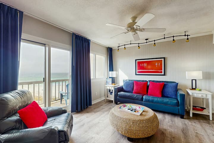 2 Br Gulf Front Home, Shared Pool, Beach Access - Rosemary Beach, FL