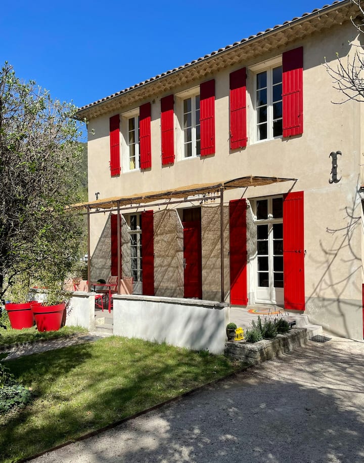 House By The Sorgue River With Private Access - L'Isle-sur-la-Sorgue